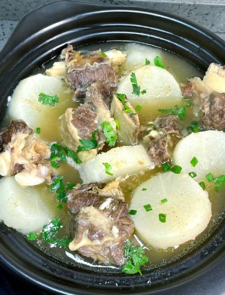 牛排骨炖萝卜怎么做_炖多久才软烂-第1张图片-山城妙识