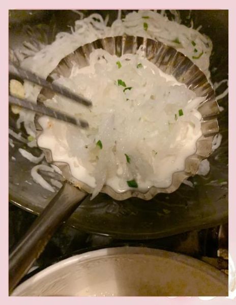 路边摊炸萝卜丝饼怎么做_炸萝卜丝饼酥脆秘诀-第3张图片-山城妙识 路边摊炸萝卜丝饼怎么做_炸萝卜丝饼酥脆秘诀-第3张图片-山城妙识