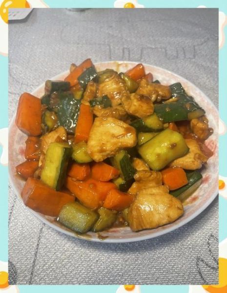 黄瓜胡萝卜炒肉怎么做_黄瓜胡萝卜炒肉热量高吗-第2张图片-山城妙识 黄瓜胡萝卜炒肉怎么做_黄瓜胡萝卜炒肉热量高吗-第2张图片-山城妙识