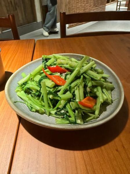 虾酱空心菜怎么炒好吃_虾酱空心菜用哪种虾酱-第1张图片-山城妙识 虾酱空心菜怎么炒好吃_虾酱空心菜用哪种虾酱-第1张图片-山城妙识