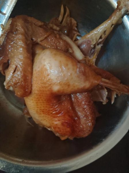 高压锅焖鸡怎么做_高压锅焖鸡的家常做法-第1张图片-山城妙识