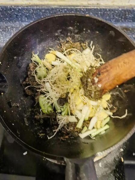 炒油茶怎么做_油茶的做法步骤详解-第3张图片-山城妙识 炒油茶怎么做_油茶的做法步骤详解-第3张图片-山城妙识