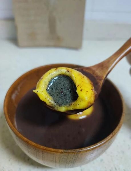 黑芝麻汤圆热量是多少_减肥能吃几颗-第1张图片-山城妙识 黑芝麻汤圆热量是多少_减肥能吃几颗-第1张图片-山城妙识
