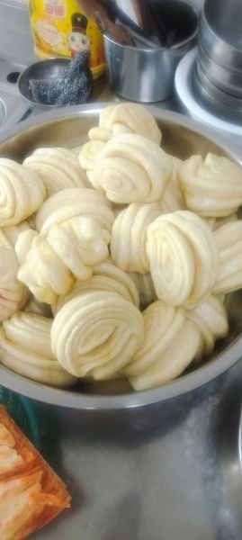 馒头花卷怎么做好吃_花卷做法大全-第2张图片-山城妙识 馒头花卷怎么做好吃_花卷做法大全-第2张图片-山城妙识