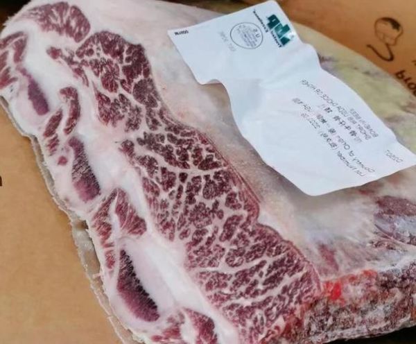 小排和肋排的区别_哪个更适合红烧-第1张图片-山城妙识 小排和肋排的区别_哪个更适合红烧-第1张图片-山城妙识