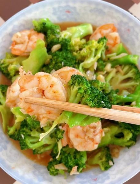 西兰花炒虾仁热量高吗_西兰花炒虾仁的营养价值-第2张图片-山城妙识 西兰花炒虾仁热量高吗_西兰花炒虾仁的营养价值-第2张图片-山城妙识