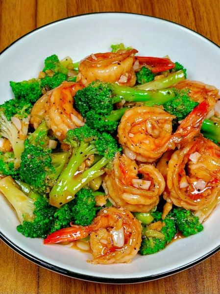 西兰花炒虾仁热量高吗_西兰花炒虾仁的营养价值-第3张图片-山城妙识 西兰花炒虾仁热量高吗_西兰花炒虾仁的营养价值-第3张图片-山城妙识