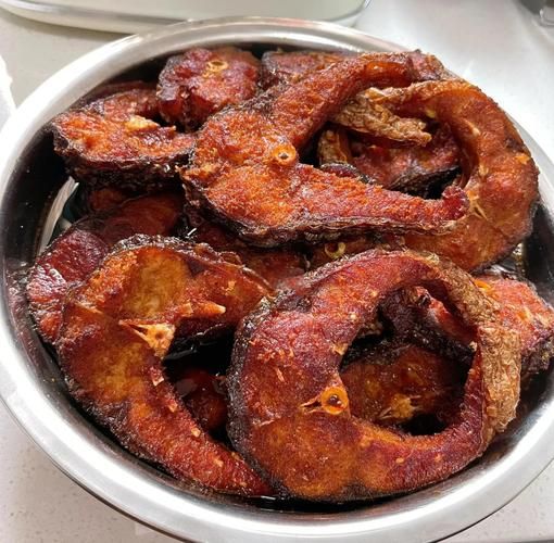 黄磊熏鱼怎么做_黄磊熏鱼配方-第1张图片-山城妙识