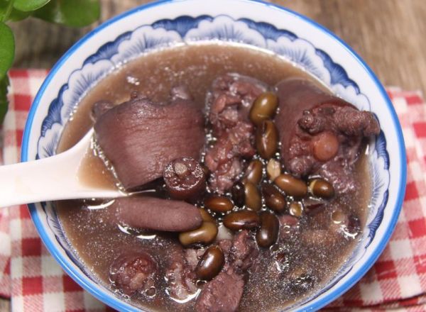 黑豆猪脚汤怎么炖_黑豆猪脚汤的做法-第3张图片-山城妙识 黑豆猪脚汤怎么炖_黑豆猪脚汤的做法-第3张图片-山城妙识