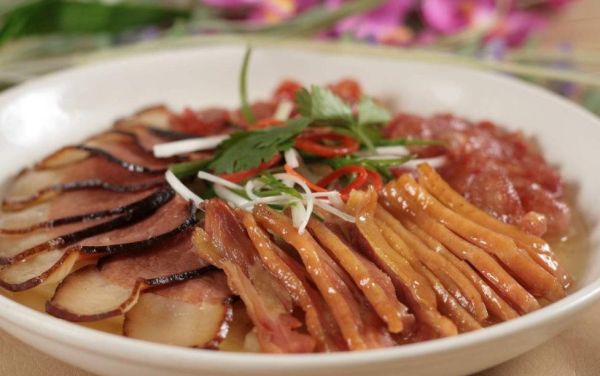 腊味合蒸是哪个地方的菜_湖南腊味合蒸正宗做法-第2张图片-山城妙识 腊味合蒸是哪个地方的菜_湖南腊味合蒸正宗做法-第2张图片-山城妙识