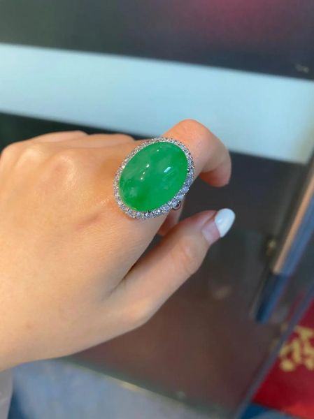 鸽子蛋钻戒是几克拉_多大才算鸽子蛋-第2张图片-山城妙识 鸽子蛋钻戒是几克拉_多大才算鸽子蛋-第2张图片-山城妙识