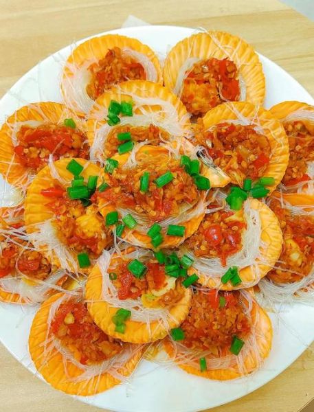 蒜蓉粉丝蒸扇贝怎么做_蒸多久才最嫩-第1张图片-山城妙识