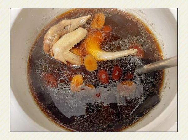 鸽子炖什么滋阴补肾_鸽子炖什么药最补肾-第2张图片-山城妙识