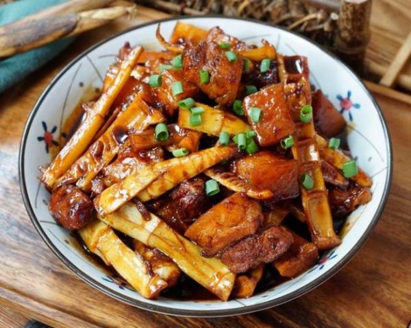 红烧竹笋怎么做_红烧竹笋需要焯水吗-第1张图片-山城妙识 红烧竹笋怎么做_红烧竹笋需要焯水吗-第1张图片-山城妙识