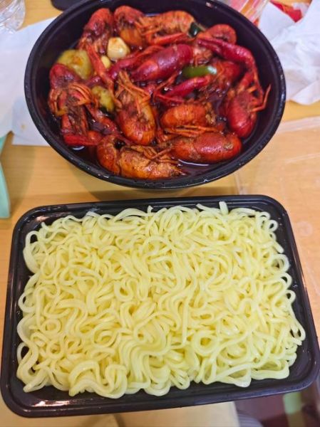 龙虾配料有哪些_如何挑选正宗十三香-第1张图片-山城妙识