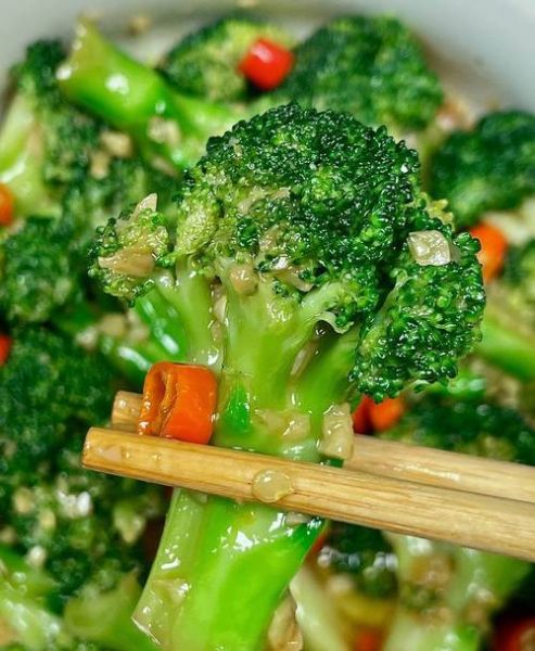 西兰花怎么炒才好吃_大厨教你-第3张图片-山城妙识 西兰花怎么炒才好吃_大厨教你-第3张图片-山城妙识