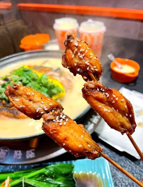 鱼头火锅怎么做_鱼头火锅底料哪个牌子好-第1张图片-山城妙识 鱼头火锅怎么做_鱼头火锅底料哪个牌子好-第1张图片-山城妙识