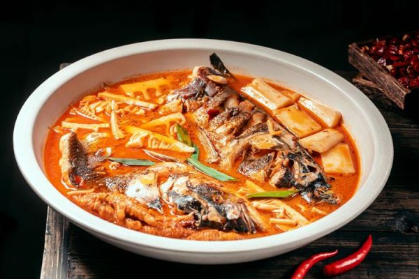 红烧鲢鱼头怎么做_正宗做法窍门-第1张图片-山城妙识 红烧鲢鱼头怎么做_正宗做法窍门-第1张图片-山城妙识