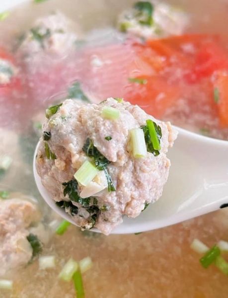 香菜丸子怎么做好吃_香菜丸子为什么一煮就散-第1张图片-山城妙识 香菜丸子怎么做好吃_香菜丸子为什么一煮就散-第1张图片-山城妙识