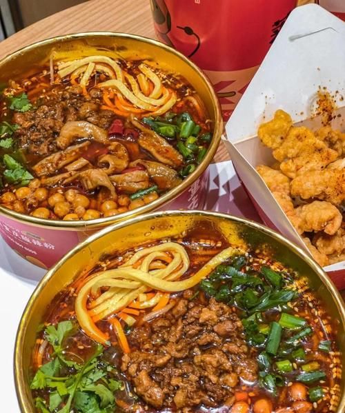 重庆酸辣粉怎么做才正宗_酸辣粉汤底配方揭秘-第2张图片-山城妙识