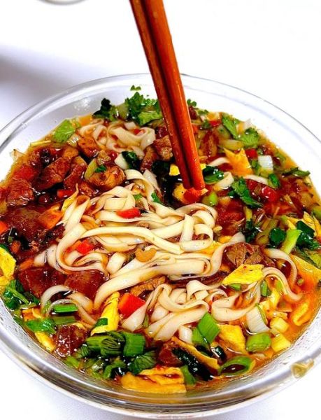 西安臊子面图片_正宗做法-第1张图片-山城妙识 西安臊子面图片_正宗做法-第1张图片-山城妙识