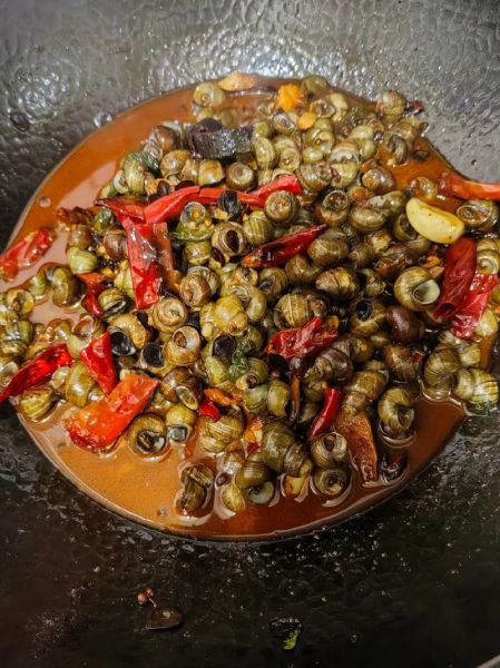 香辣田螺怎么做_香辣田螺配料有哪些-第2张图片-山城妙识