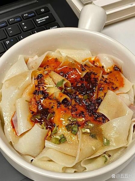 麻酱面皮怎么做_麻酱面皮的做法步骤-第1张图片-山城妙识