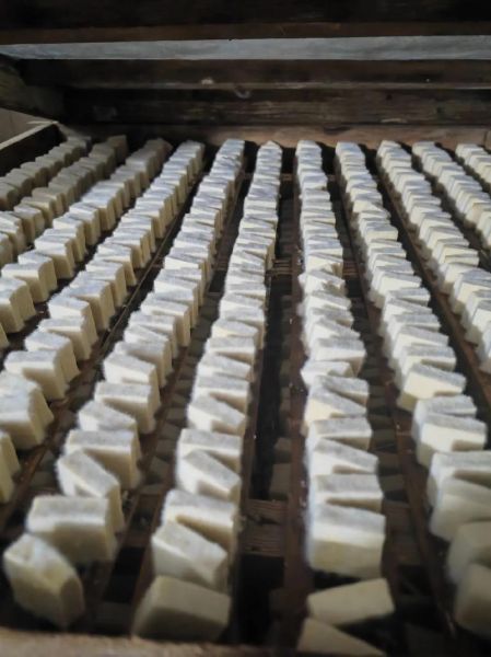 豆腐怎么发酵成臭豆腐_臭豆腐发酵原理-第1张图片-山城妙识 豆腐怎么发酵成臭豆腐_臭豆腐发酵原理-第1张图片-山城妙识