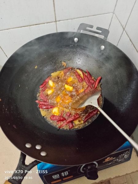 麻辣小龙虾怎么做好吃_家常做法-第1张图片-山城妙识 麻辣小龙虾怎么做好吃_家常做法-第1张图片-山城妙识