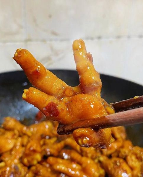 鸡爪红烧什么菜好吃_鸡爪和什么一起红烧更香-第2张图片-山城妙识 鸡爪红烧什么菜好吃_鸡爪和什么一起红烧更香-第2张图片-山城妙识