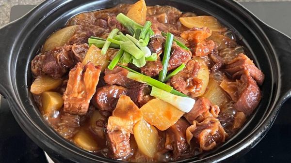 萝卜牛腩怎么做才软烂入味_萝卜牛腩高压锅压多久-第1张图片-山城妙识 萝卜牛腩怎么做才软烂入味_萝卜牛腩高压锅压多久-第1张图片-山城妙识