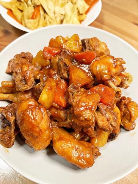 生炒鸡块怎么炒才嫩_家常生炒鸡块做法-第1张图片-山城妙识