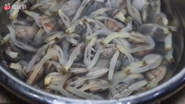 花甲怎么洗才干净_花甲吐沙最快的方法-第2张图片-山城妙识