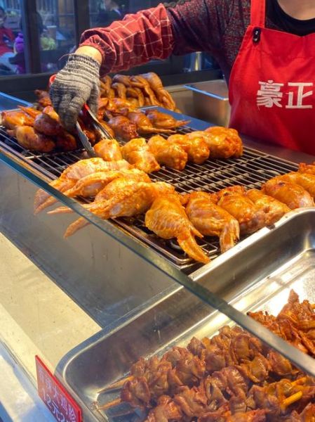 鸡翅包饭10元一份利润有多少_摆摊卖鸡翅包饭赚钱吗-第1张图片-山城妙识