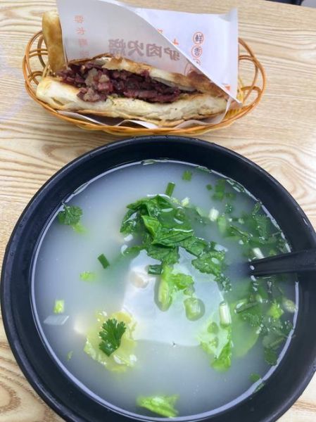 驴肉怎么做才好吃_驴肉去腥增香的秘诀-第1张图片-山城妙识 驴肉怎么做才好吃_驴肉去腥增香的秘诀-第1张图片-山城妙识