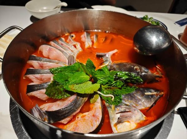 鱼火锅怎么做_鱼火锅家常做法大全-第1张图片-山城妙识 鱼火锅怎么做_鱼火锅家常做法大全-第1张图片-山城妙识