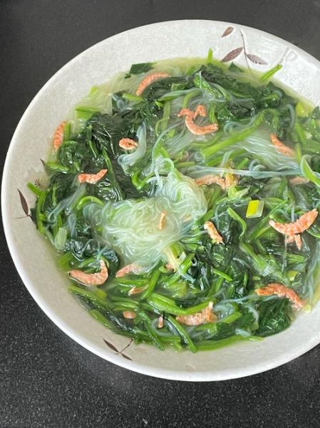 菠菜粉丝汤怎么做好喝_菠菜粉丝汤的家常做法窍门-第1张图片-山城妙识 菠菜粉丝汤怎么做好喝_菠菜粉丝汤的家常做法窍门-第1张图片-山城妙识