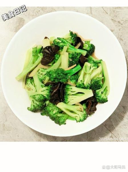 辣椒炒西兰花怎么做_西兰花焯水几分钟-第3张图片-山城妙识