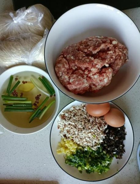 香菇木耳鸡蛋饺子馅怎么做_香菇木耳鸡蛋饺子馅做法大全-第2张图片-山城妙识 香菇木耳鸡蛋饺子馅怎么做_香菇木耳鸡蛋饺子馅做法大全-第2张图片-山城妙识