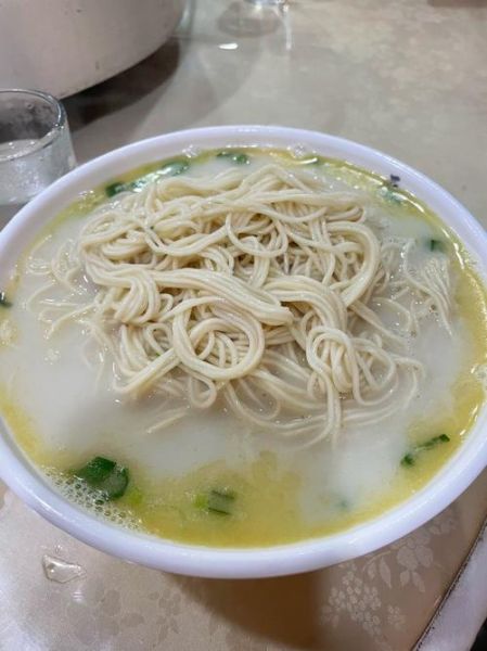 鱼汤面_鱼汤怎么熬才白-第2张图片-山城妙识 鱼汤面_鱼汤怎么熬才白-第2张图片-山城妙识