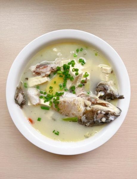 鲫鱼豆腐汤怎么做好喝又营养_鲫鱼豆腐汤的做法窍门-第1张图片-山城妙识
