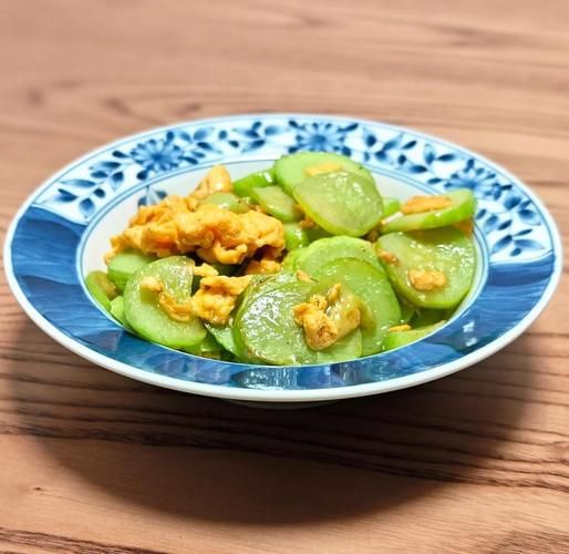 黄瓜炒鸡蛋怎么炒好吃_黄瓜炒鸡蛋的家常做法-第2张图片-山城妙识