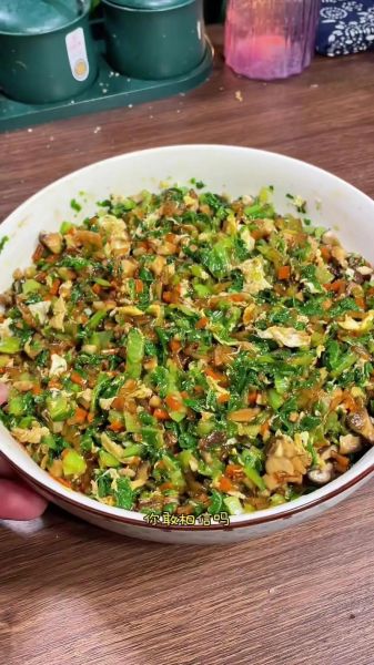 小白菜饺子馅怎么做好吃_小白菜饺子馅调馅技巧-第1张图片-山城妙识