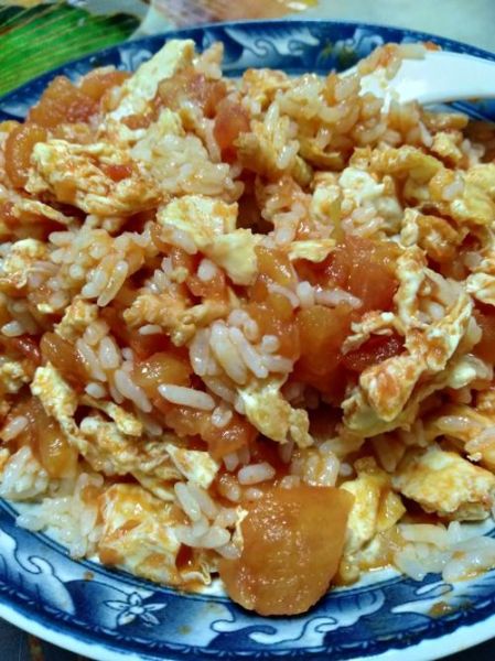 西红柿鸡蛋盖饭怎么做_西红柿鸡蛋盖饭热量高吗-第2张图片-山城妙识 西红柿鸡蛋盖饭怎么做_西红柿鸡蛋盖饭热量高吗-第2张图片-山城妙识
