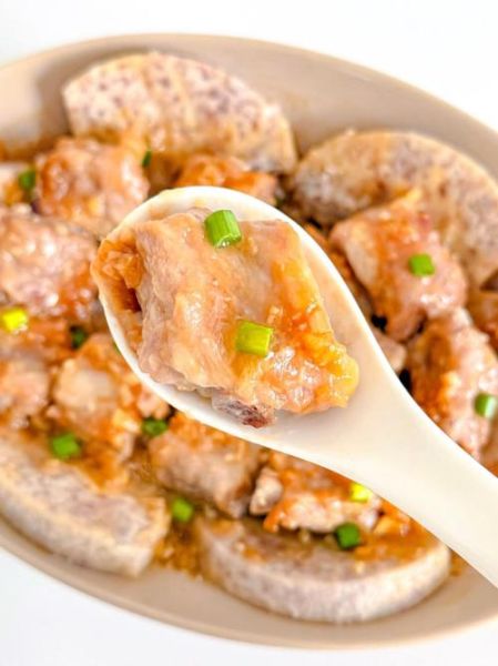 香芋炖排骨的做法_香芋炖排骨的营养价值-第2张图片-山城妙识