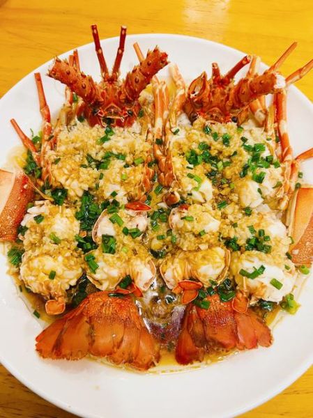 青龙虾怎么做好吃_青龙虾的家常做法-第1张图片-山城妙识