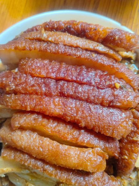 梅菜扣肉怎么做_梅菜扣肉家常做法视频教程-第1张图片-山城妙识