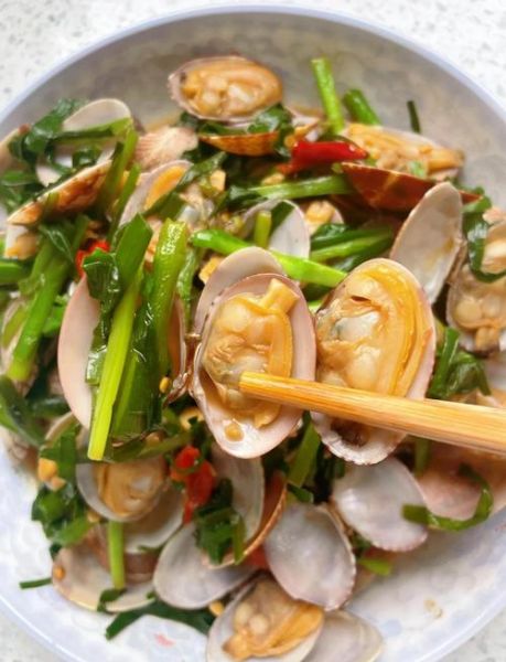 韭菜炒蚬肉怎么做_韭菜炒蚬肉要不要焯水-第1张图片-山城妙识