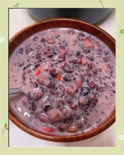 黑米红豆粥的功效与作用_黑米红豆粥可以天天喝吗-第1张图片-山城妙识 黑米红豆粥的功效与作用_黑米红豆粥可以天天喝吗-第1张图片-山城妙识