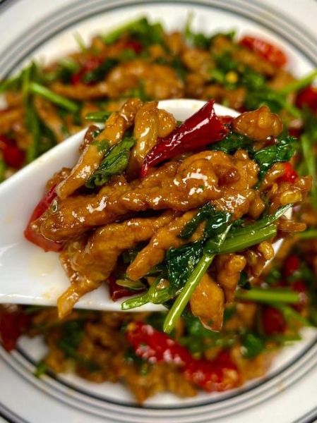 辣子炒肉丝怎么炒_辣子炒肉丝的家常做法-第2张图片-山城妙识 辣子炒肉丝怎么炒_辣子炒肉丝的家常做法-第2张图片-山城妙识